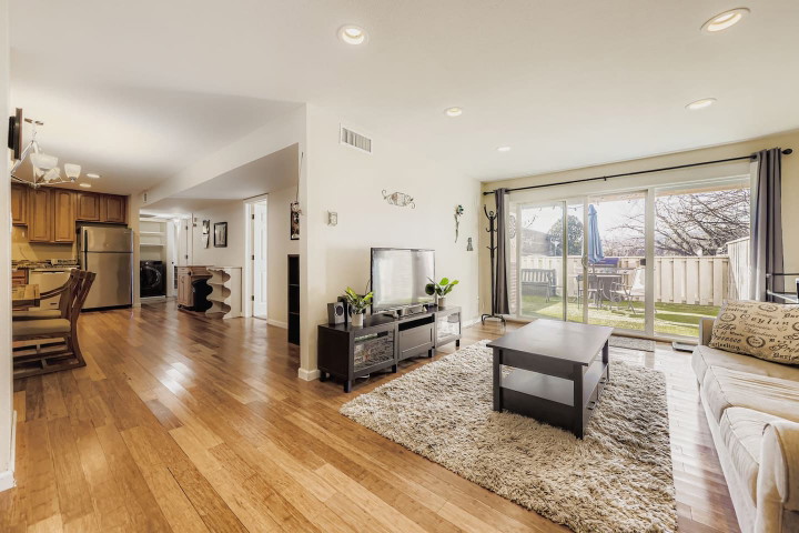 Spacious Condo In Beautiful Boulder County - Boulder, CO