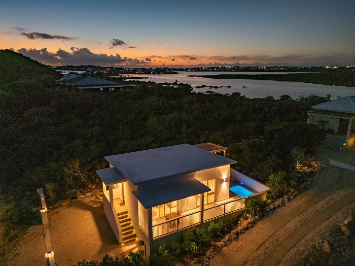 New Guest House With Pool Minutes From The Beach - Turks and Caicos Islands