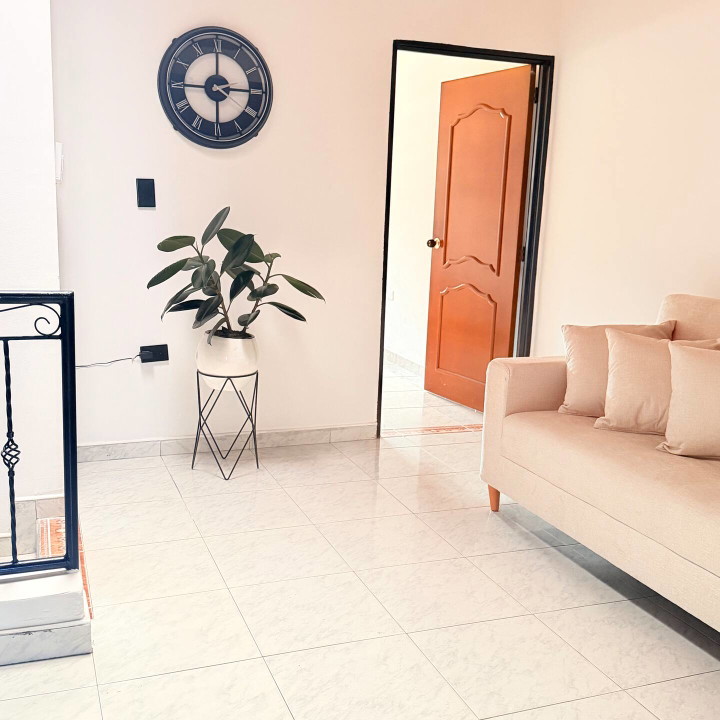 Moderno Dúplex En Exclusivo Sector De Restaurantes - Florencia