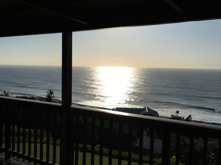 Oceanview Beachside Log Cabin - Durban