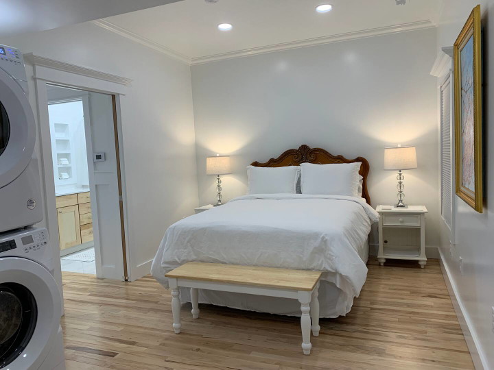 Lovely 1 Bdrm 3 Blocks From Hospital - Cheyenne, WY