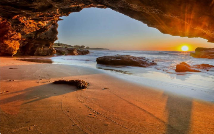 Coastal Caves - Newcastle