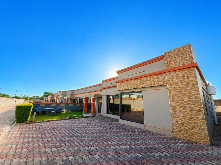 3br Family House | 24x7 Solar Backup And Security! - Lusaka
