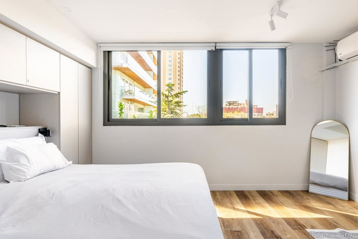 King | Smart Tv | Self Check-in | A/c - Mendoza