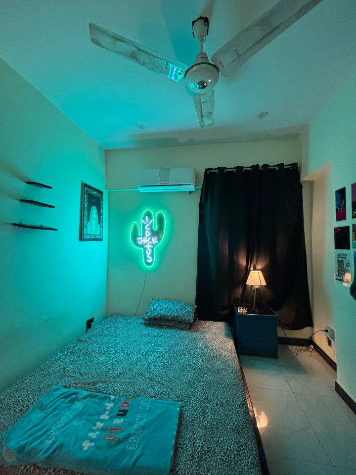 Cozy 2br Apartment| Safe & Comfy - Karachi