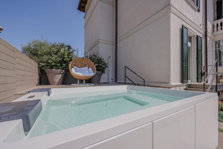 Private Design Suite - Gold - Riva del Garda