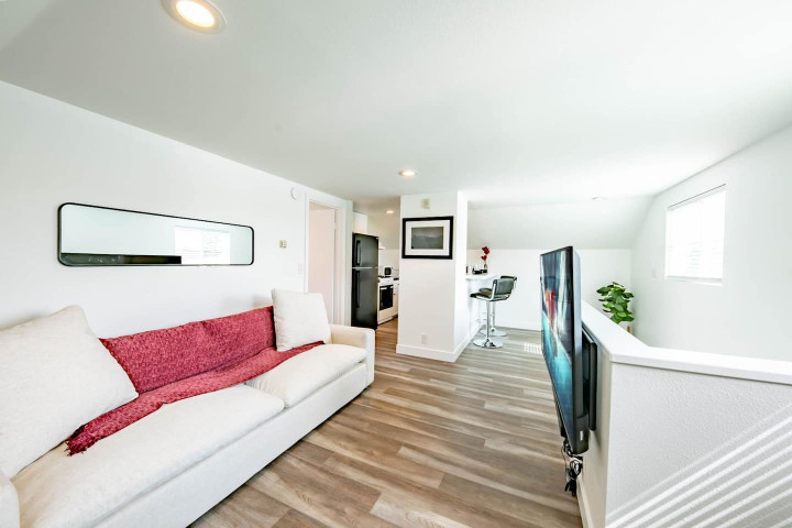 Cozy 1br Near Disneyland, Easy Parking - Costa Mesa, CA
