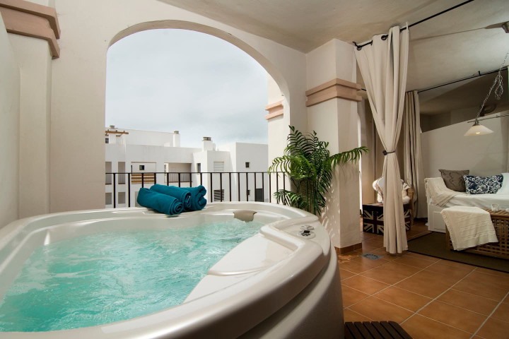 3 Bed, 2 Pools, Private Jacuzzi In Mijas! - Andalucía