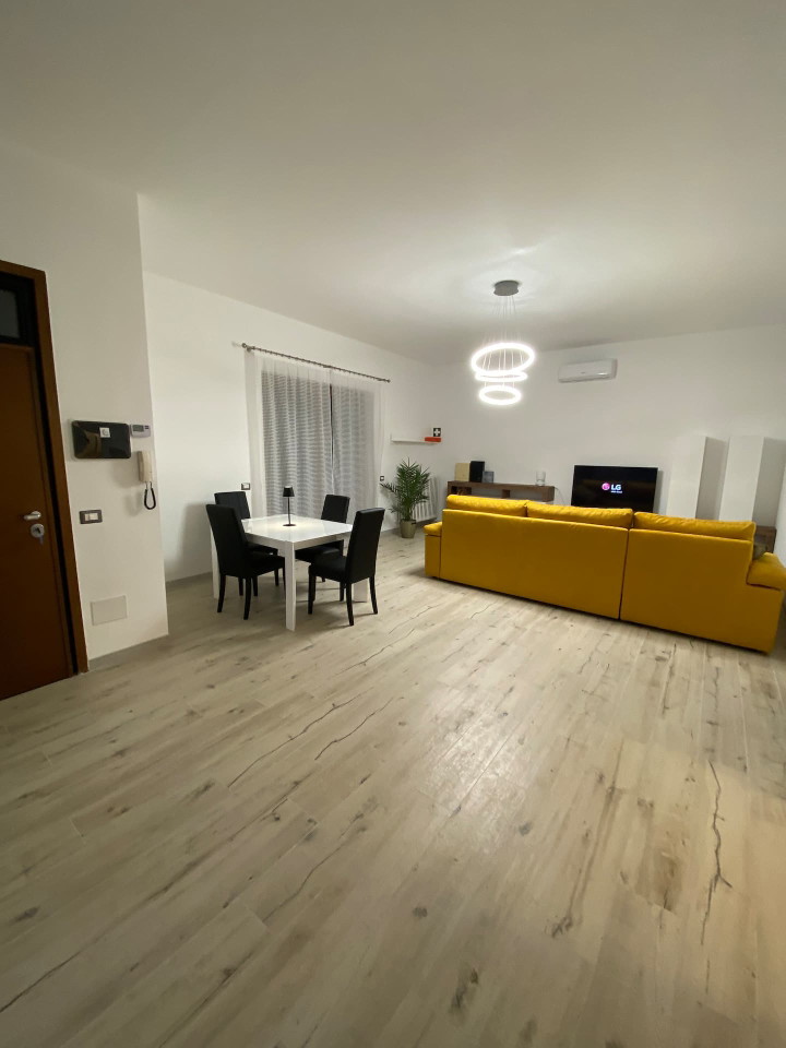Bovezzo, 700 M. From Brescia, 115 Sqm Apartment. - Brescia