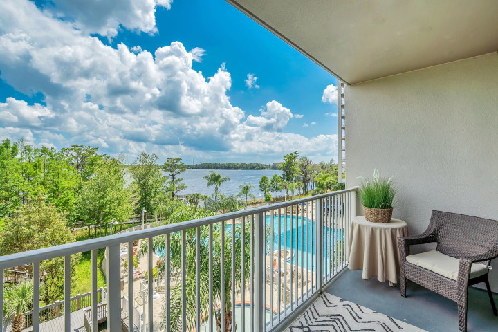 Waterfront Disney Area Resort! - Lake Buena Vista, FL