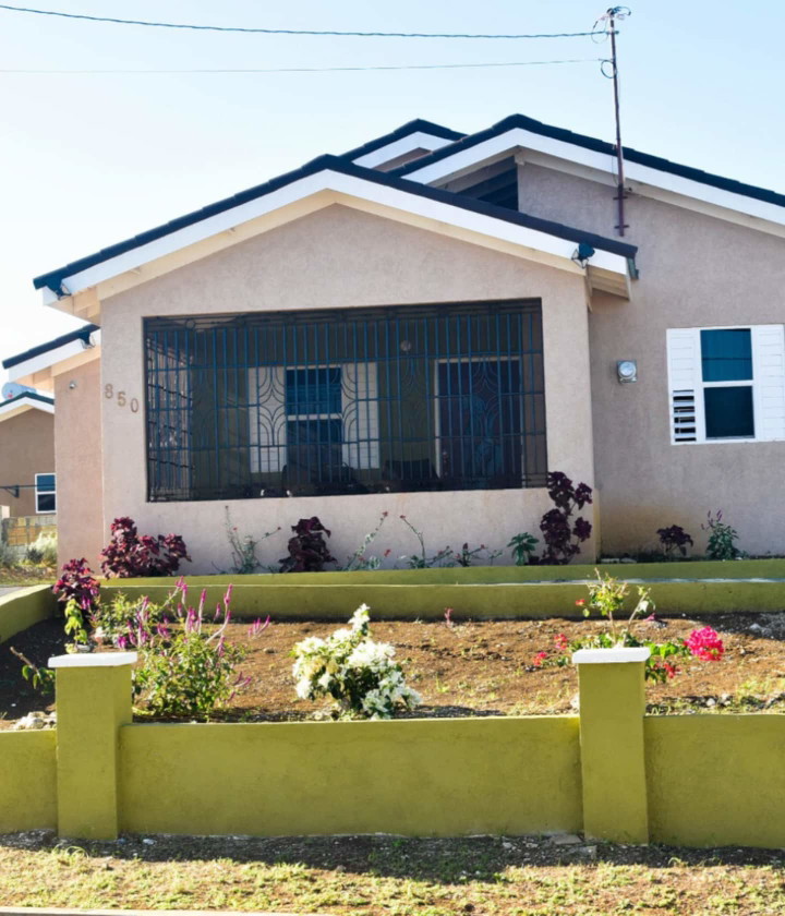 New Quiet Gated Ocean View Home - Jamaica