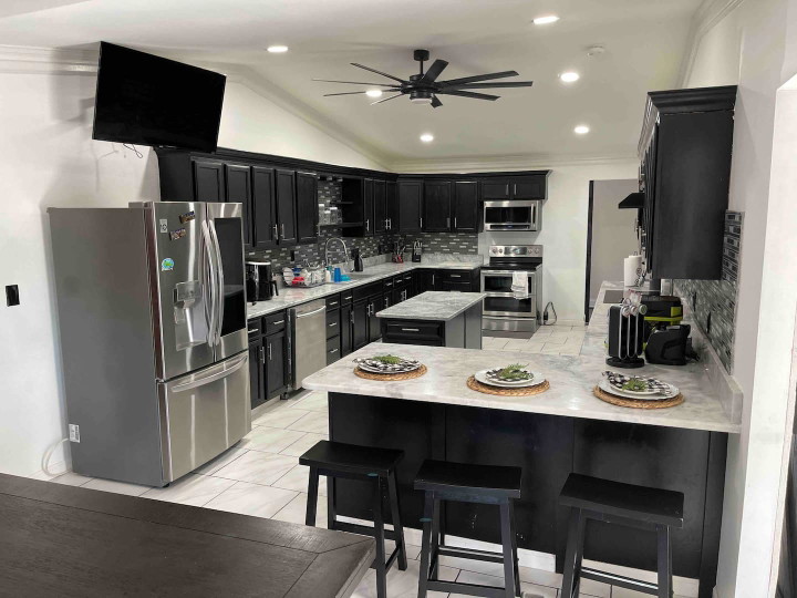 6 Bedroom 5 Bath Dream Escape - Bowling Green, KY