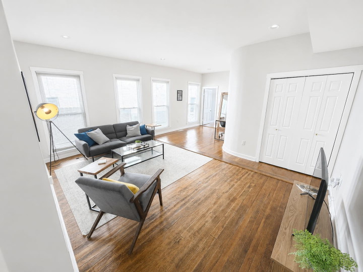 Sweeping Views In Bright, Airy Loft In Otr - Cincinnati, OH