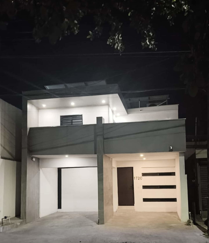 Casa Leones 3 Bedrooms (1 Bedroom On The Ground Floor) We Issue Invoices - Monterrey