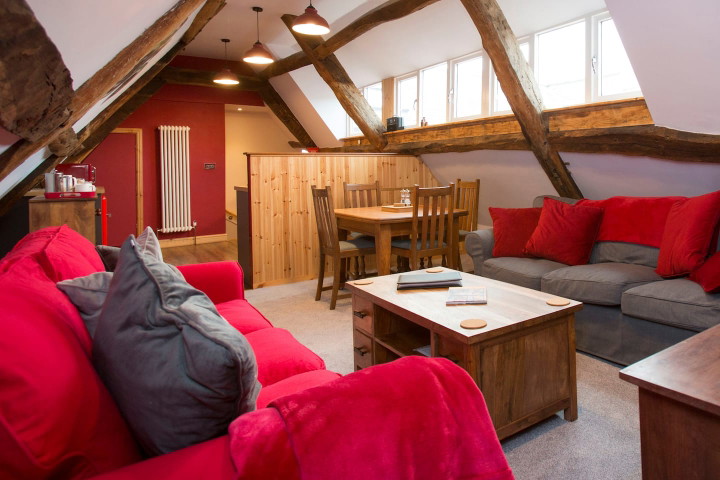 Ammonite Loft-harbour View In The Heart Of Whitby - Whitby