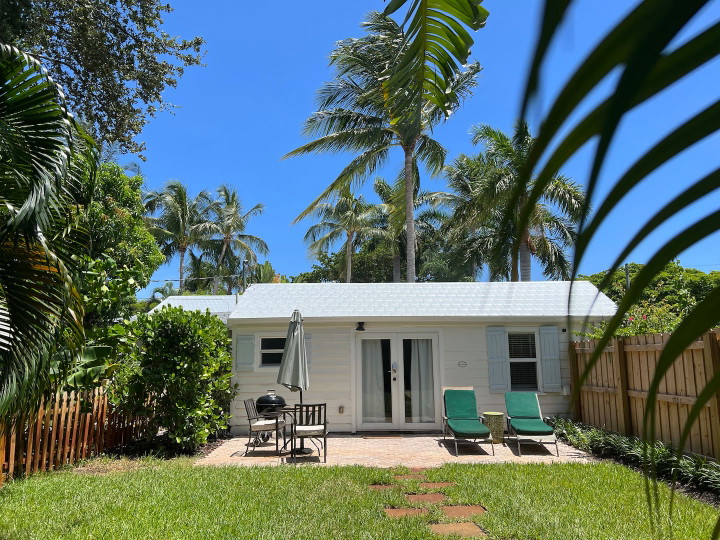 Palm Garden Cottage -Close To The Beach - Lake Worth, FL