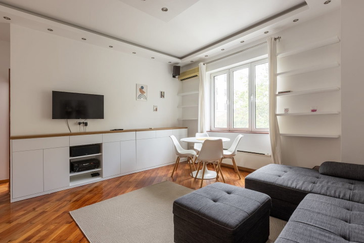 Quiet Vračar 2-bedroom With Private Parking - Belgrado