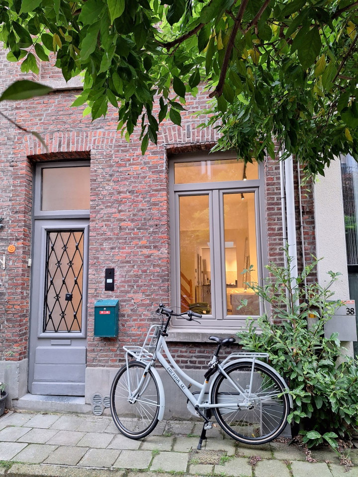 Rijwoning In Hartje Mechelen Voor 6 Personen - Mechelen