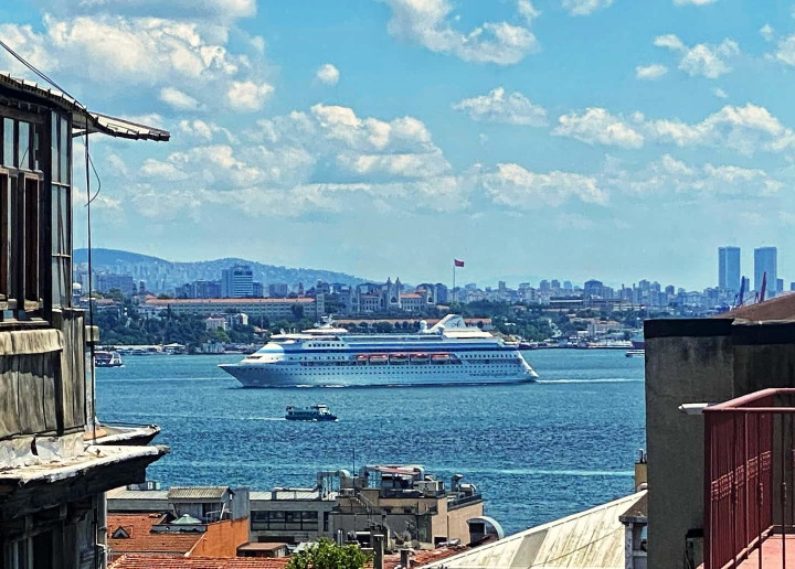 Magnificent Bosphorus View Flat In Galata - Estambul