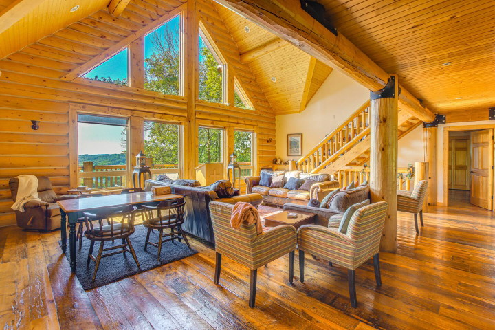 Secluded Iowa Home Near Hiking & Fishing! - Iowa