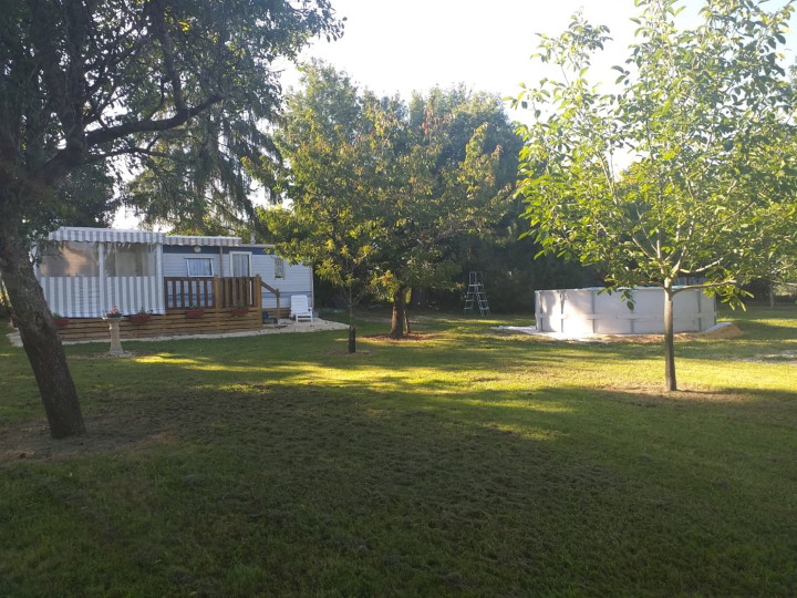 Mobile-home Avec Terrasse Et Piscine - Aubeterre-sur-Dronne
