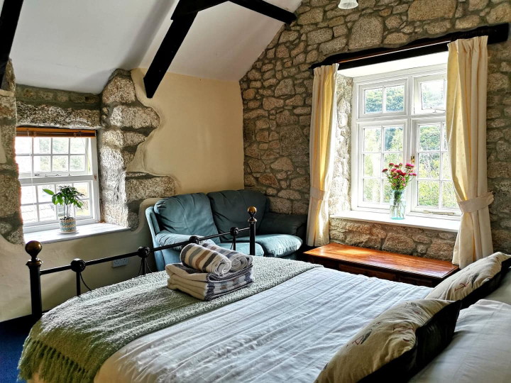 Stable Block Apartment - Helston