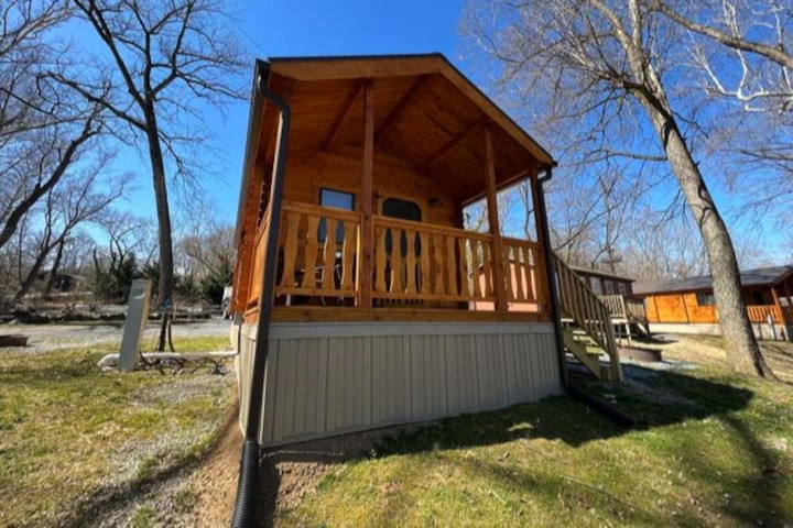 Harpers Ferry Riverview Cabin | Adventure Basecamp - Harpers Ferry, WV