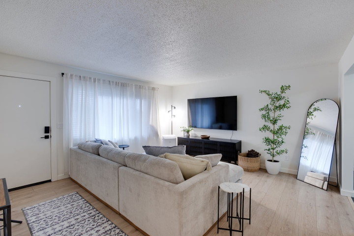 Remodeled 2br Near Washington Square | King Bed - Sherwood, OR
