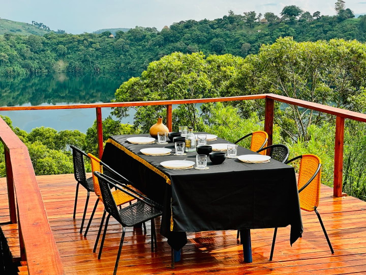 Kasana Lake House - Uganda