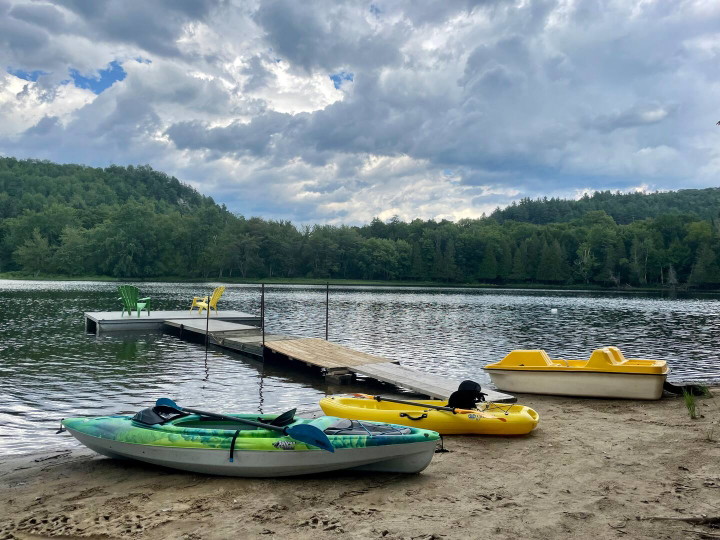Private, Safe And Very Quiet Place For Your Family - Quebec