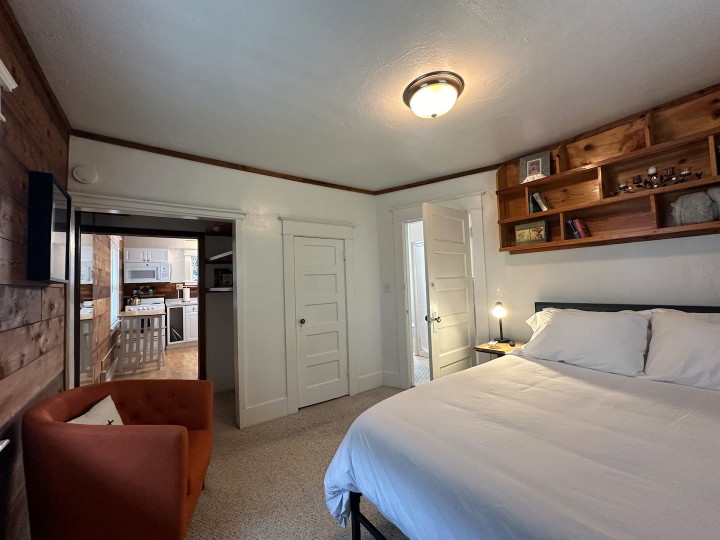 Charming Walkable Central Studio - Corvallis, OR