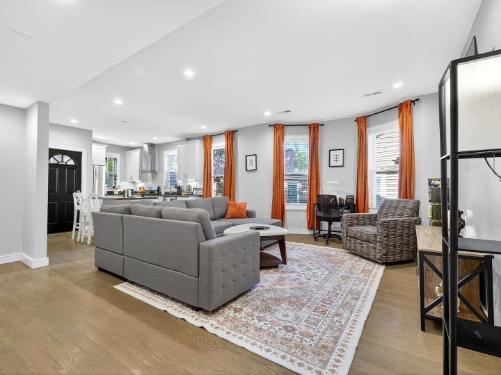 Fort Hill 3br For 10 | 2 Full Baths - Boston, MA