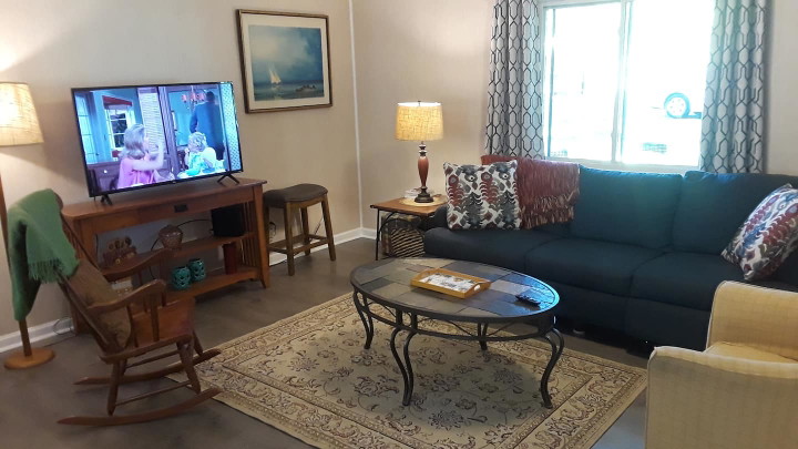 Charm & Convenience!! 3br Cottage-style Ranch - Durham, NC