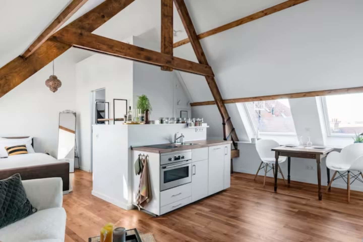 Stroll The Waterfront From A Harbour-side Loft - The Hague
