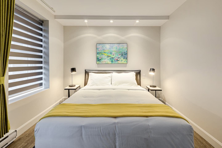 C08 | Bright Apartment | Top Floor (3rd) - Quebec