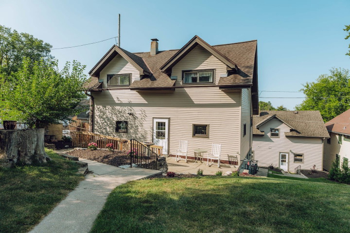 Scenic 4 Bedroom Wi Lake Home - Newly Renovated! - Oconomowoc, WI
