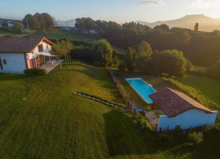 Ferme Basque Rénovée - 8 Pers - Itxassou