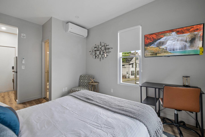 The Columbus Suites | The District Studio | 89-204 - Middletown, NY