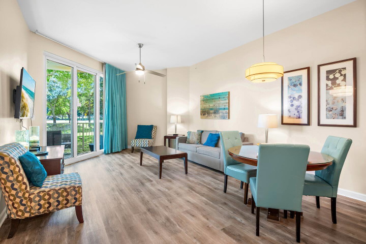 Relax In Style At Palms 2108 Beach Nearby Ground Floor - Florida