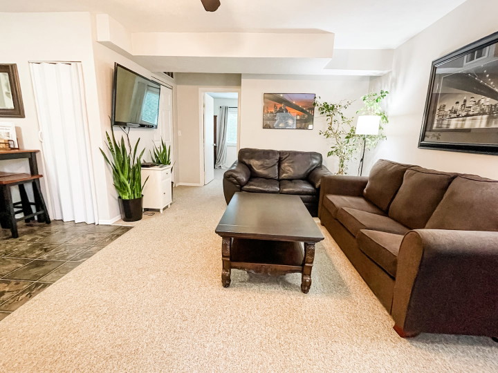 Cozy, Bright Suite Near Golden Ears Bridge & Parks - Canada