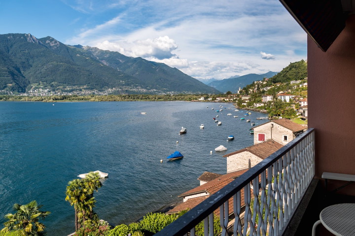 Lac Majeur Super Lage + Strand, Viralago 407 - Gambarogno