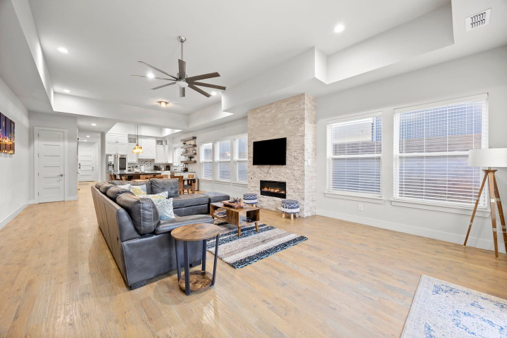 Family 4br W/ Game Room & Fenced Backyard - Dallas, TX