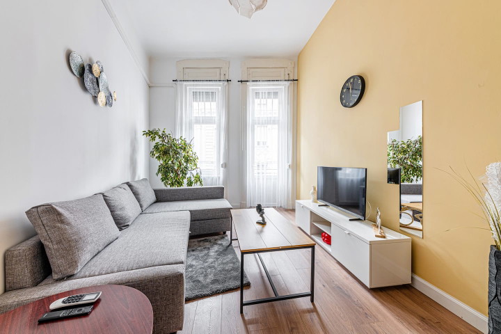 Urban Veranda - 3br + Balcony - Ungarn