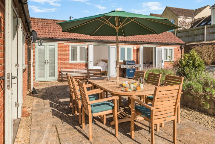 3 Bed In Bradenstoke (Oc-s40251) - Chippenham