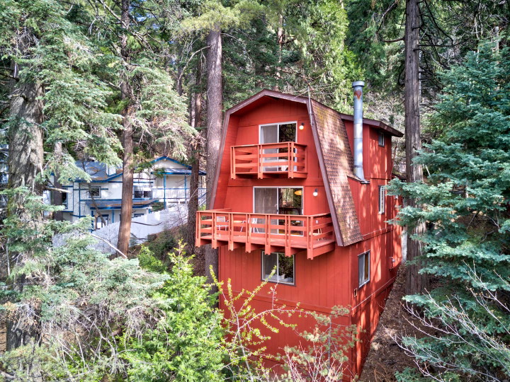Pet/kid Friendly Retro Cabin, Bbq, Views - Lake Arrowhead, CA