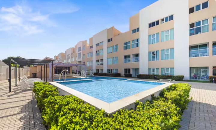 2br2ba Condo W/pool~beach Tennis~gym~close 2 Beach - Aruba
