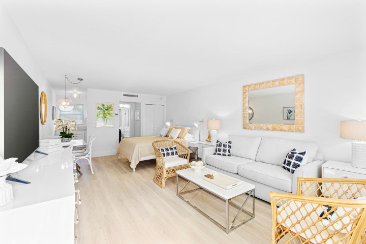 Perfectly-located Studio At Naples Beach & Town! - Naples, FL