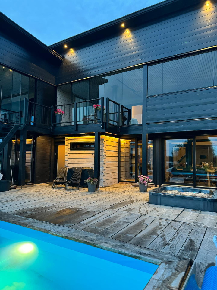 Arctic Luxury Log House With The River View - Finlande