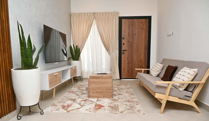 The Chelsea Townhouse B - Accra
