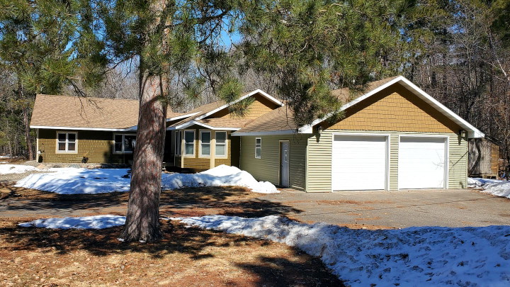 Poplar Cottage & Bunkhouse - Nisswa, MN